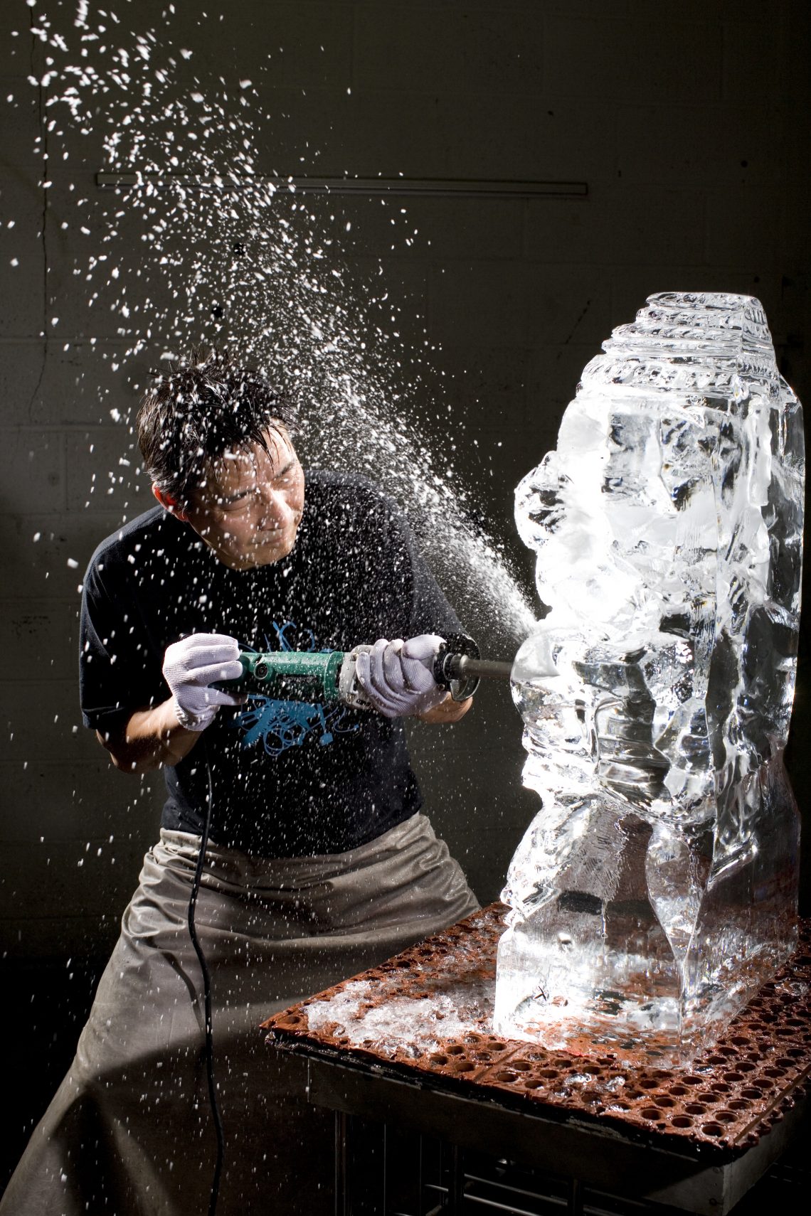 Fleeting Beauty: The Fine Art of Ice Sculpting | VUE magazine