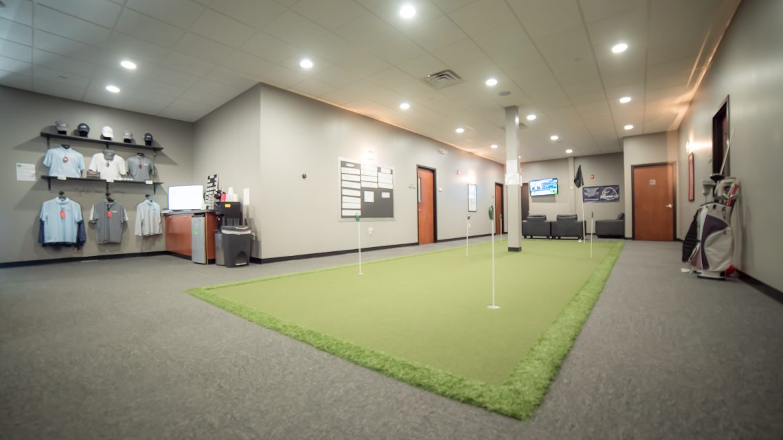 GolfCave In NJ Has Golfers Swinging All Year Long! | VUE magazine